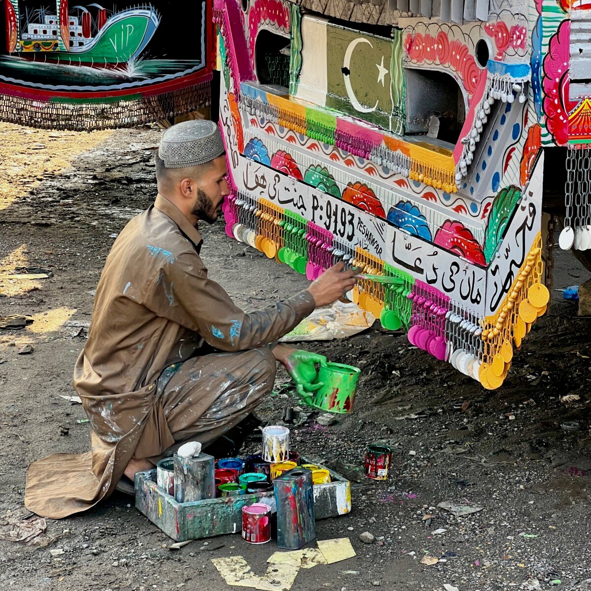 Elaborately Decorated Pakistani Trucks: A Unique Blend of Art, Culture ...